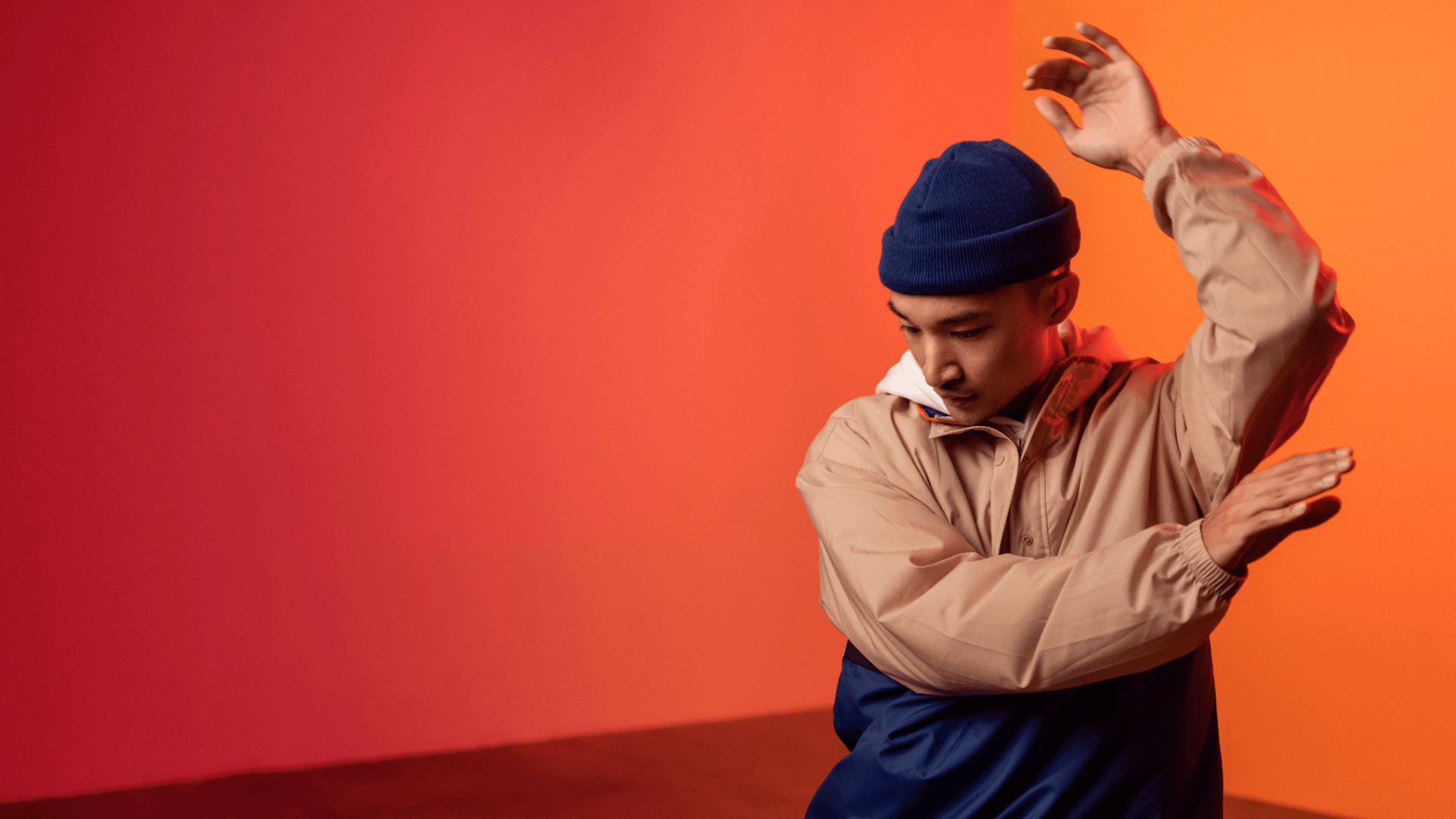 Styletto AX rechargeable hearing aids in award-winning SLIM-RIC design